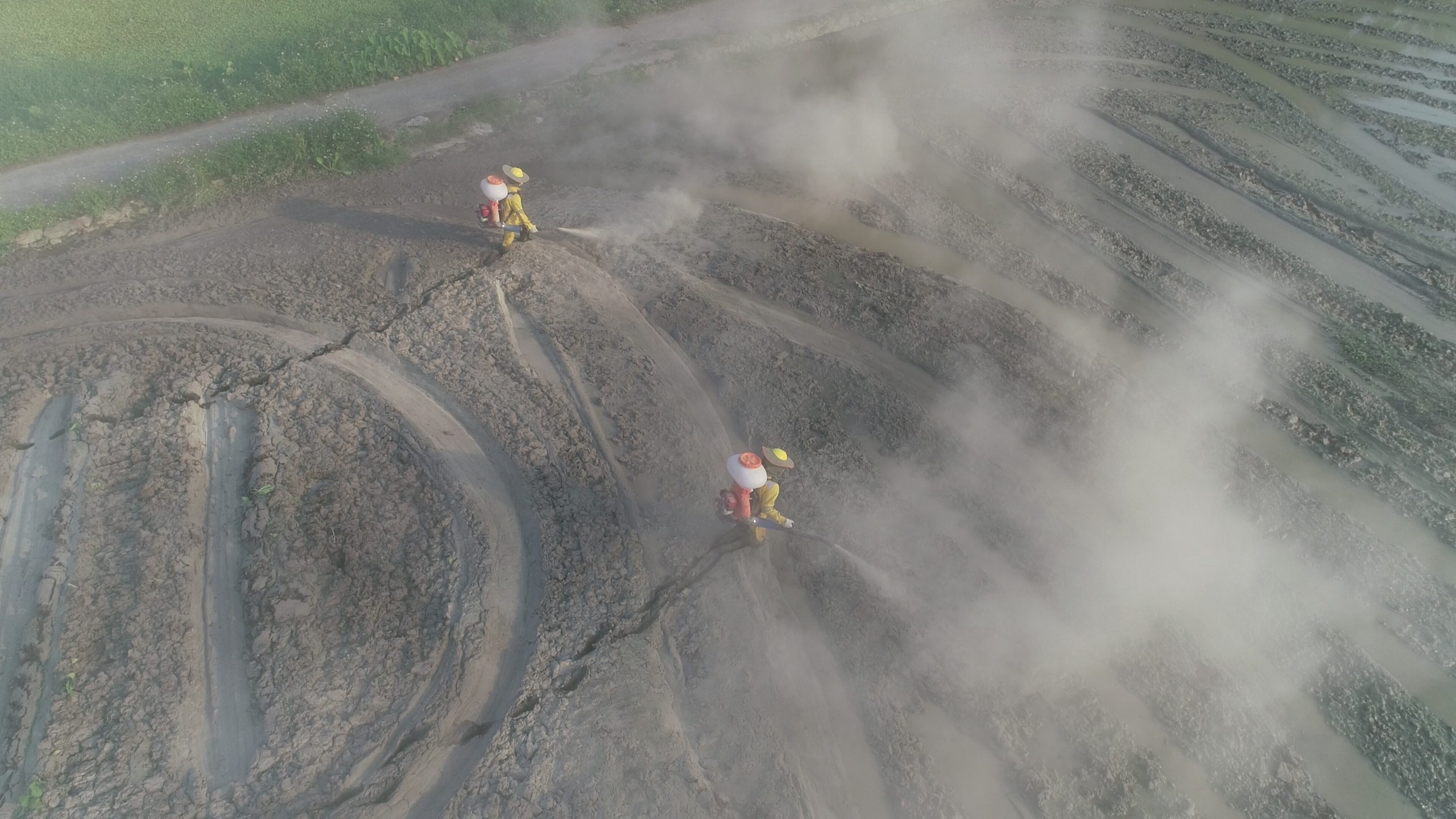 BỘT VI SINH THẤM HÚT PHÂN HỦY DẦU BIO-HAZO - AN TOÀN MÔI TRƯỜNG